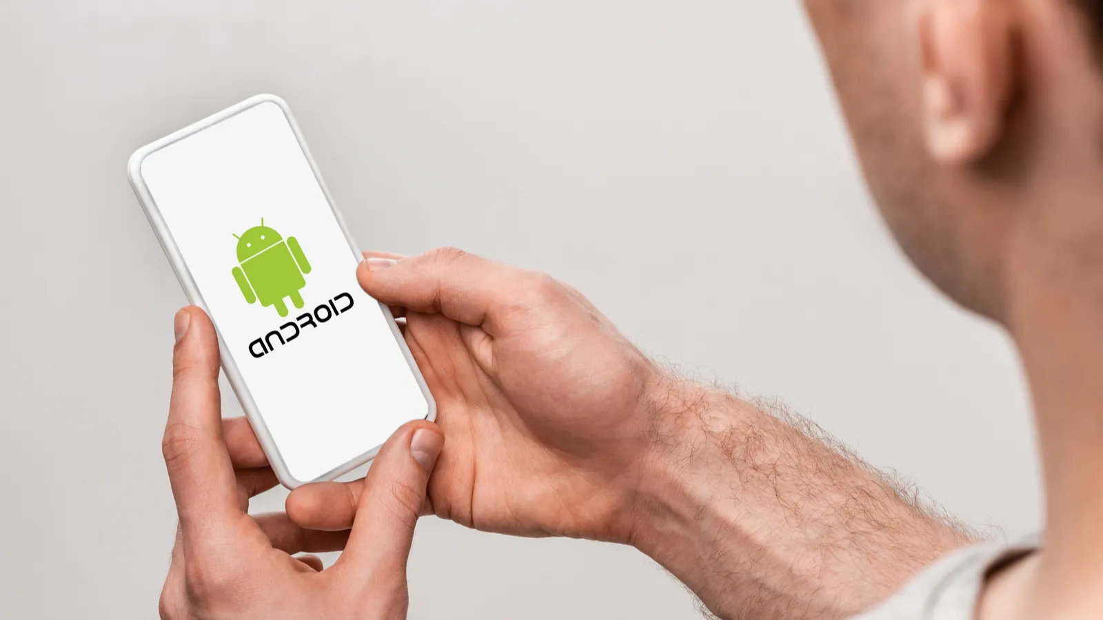 Why your Android phone shows a key icon and how to turn it off