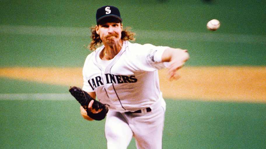 Randy Johnson reveals why he rarely signs jerseys