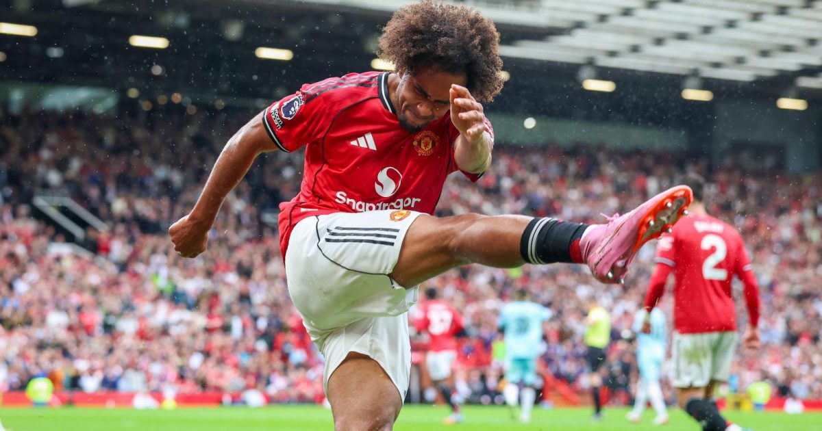 Man Utd flop ‘desperate to leave’ with West Ham a ‘potential option ...