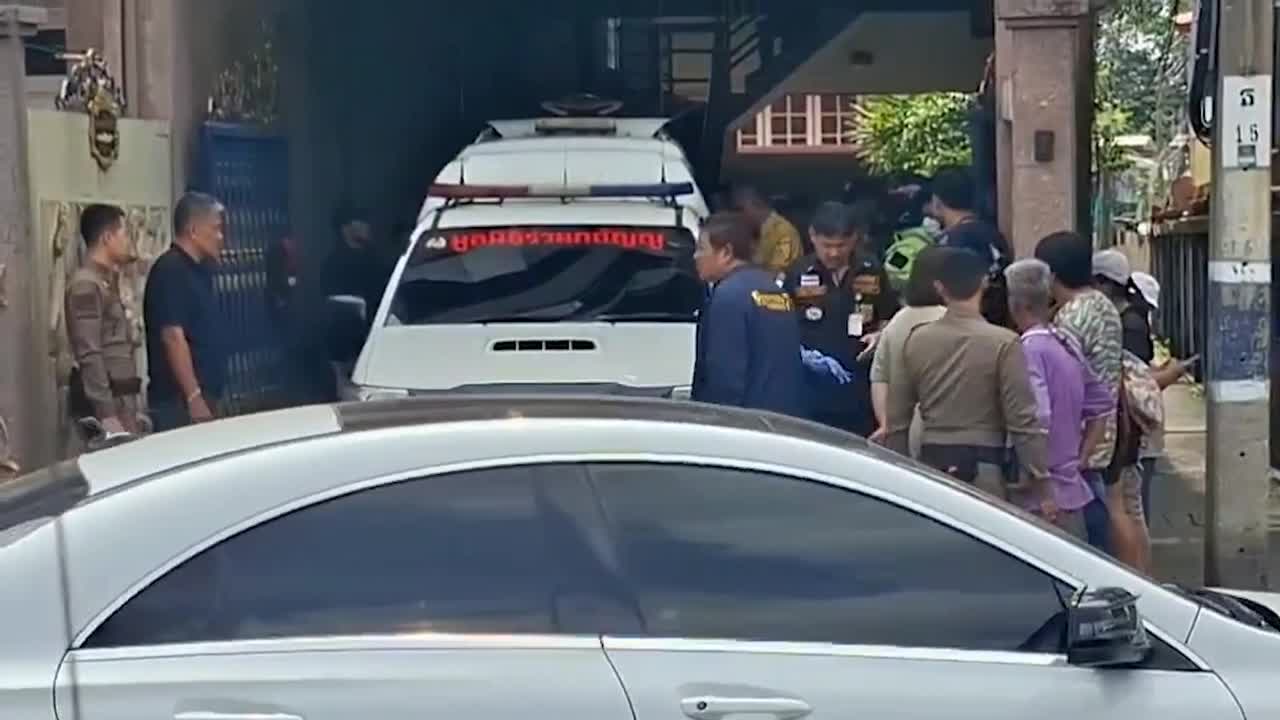 World champion shooter kills model wife and nine-year-old daughter ...