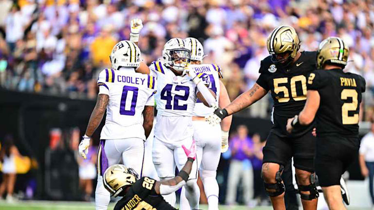 LSU Football Starting Linebacker's Status in Jeopardy Ahead of Texas A ...