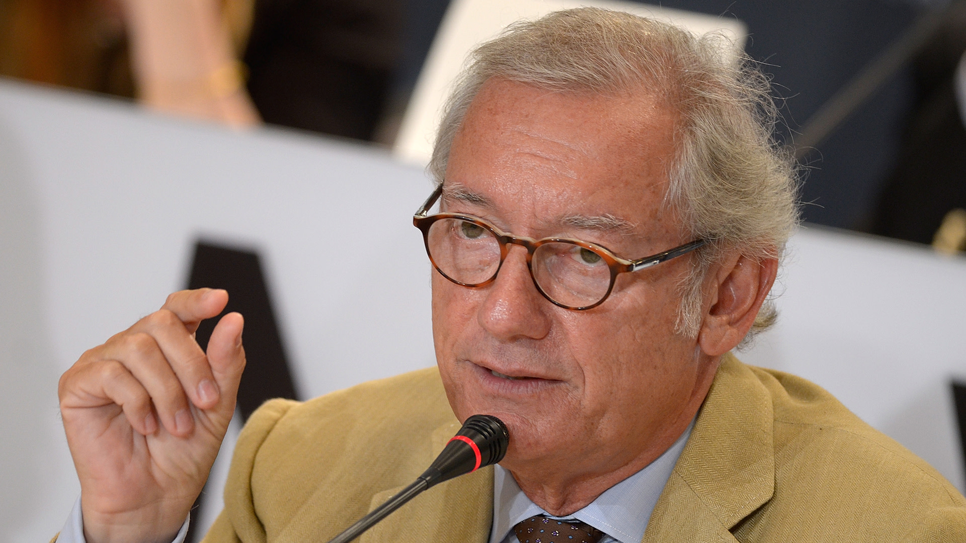 Son of Mango Founder Isak Andic Probed in Fashion Tycoon's Falling Death