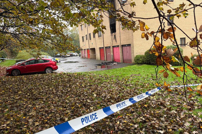 Five Glasgow residents rushed to hospital after fire breaks out at flats