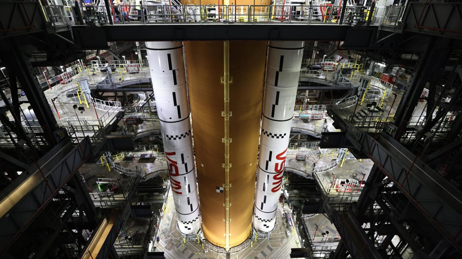 NASA Installs Orion Capsule on SLS as Artemis II Prep Continues Amidst ...