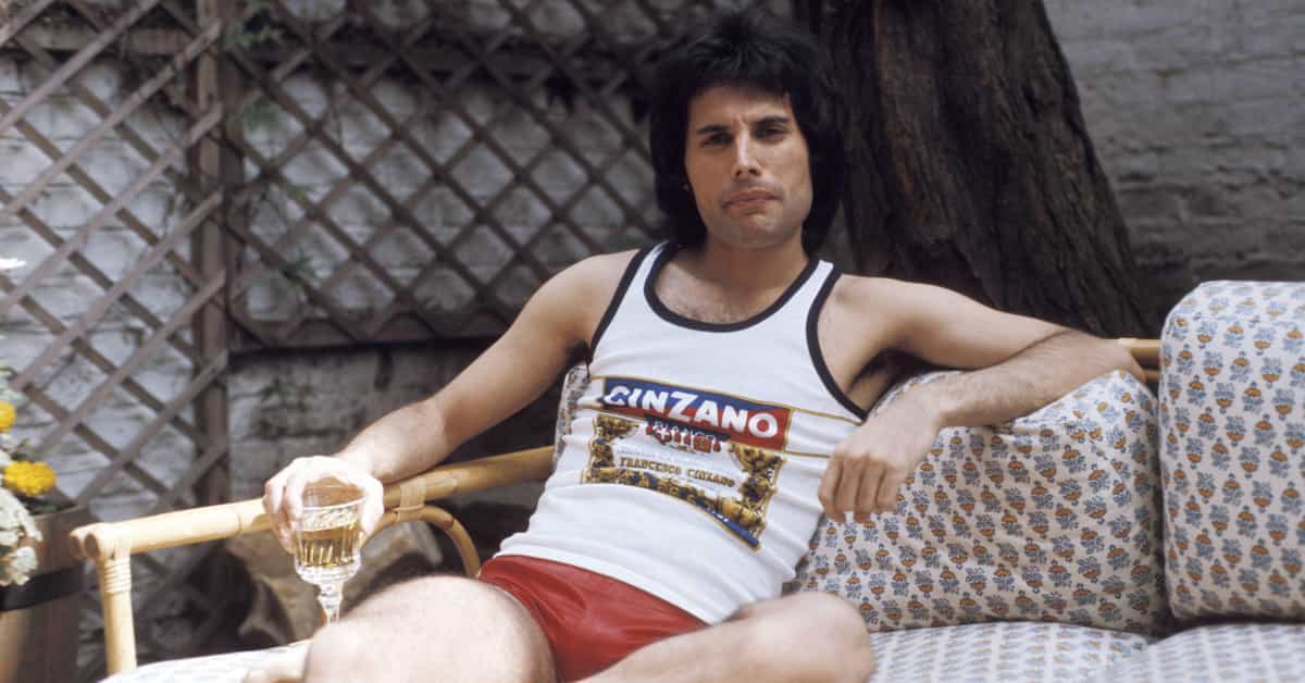 9 facts that prove Freddie Mercury is an epic legend