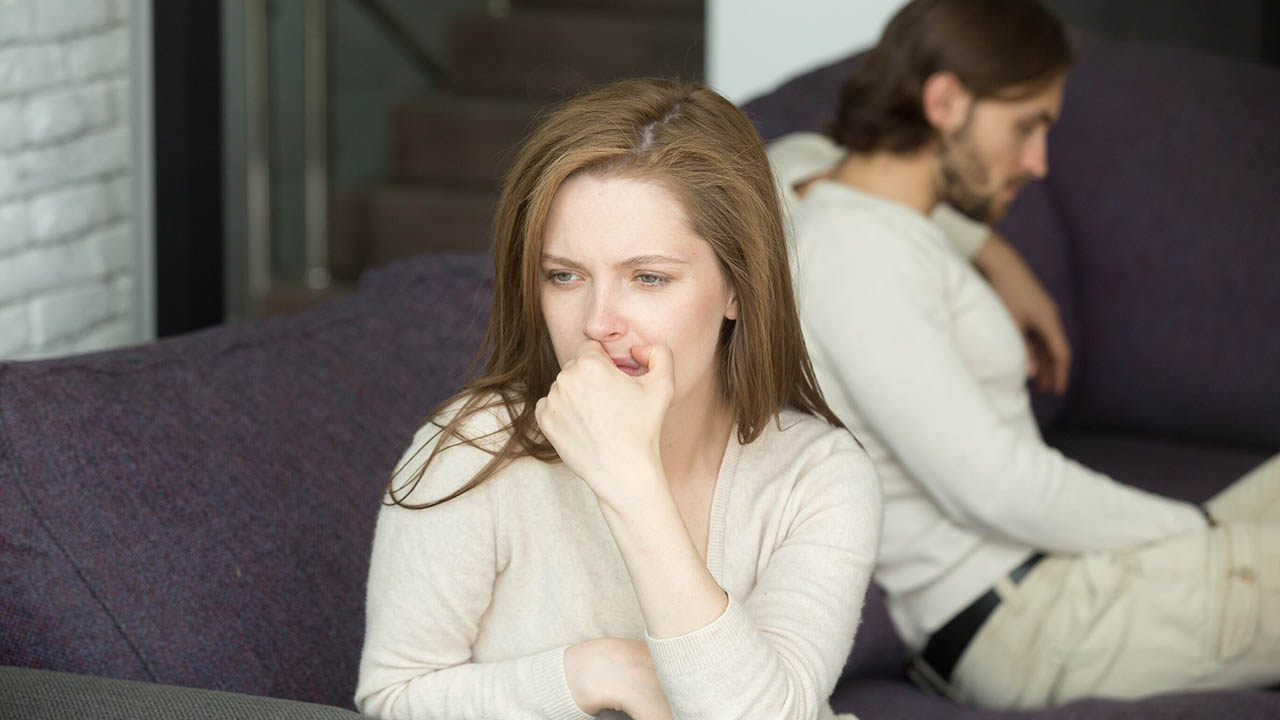 If You're Doing These 7 Things, Your Husband May Be Feeling Invisible