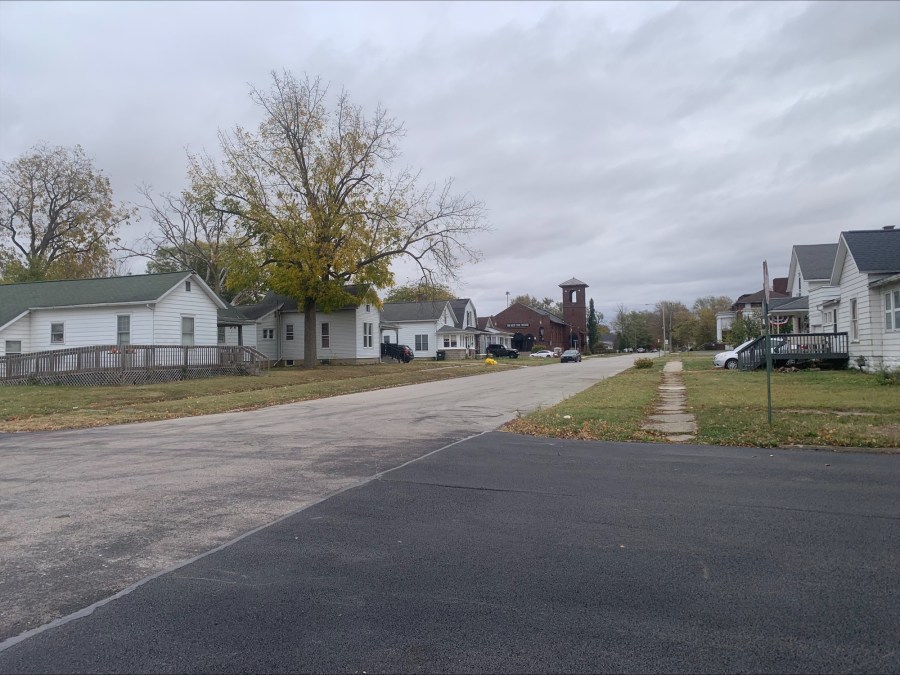 Ohio postal carrier admits to burning undelivered mail in backyard