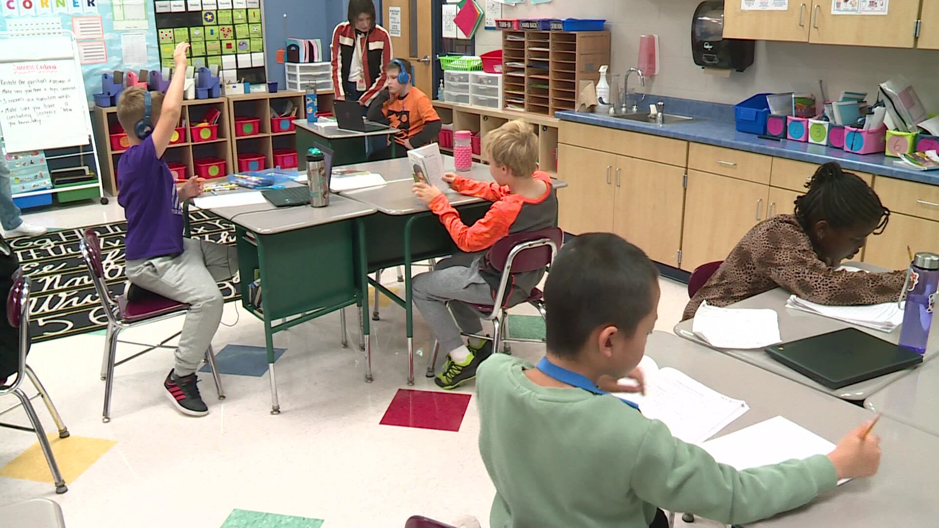 Sun Prairie teacher creates ‘sharing closet’ for Unity Day