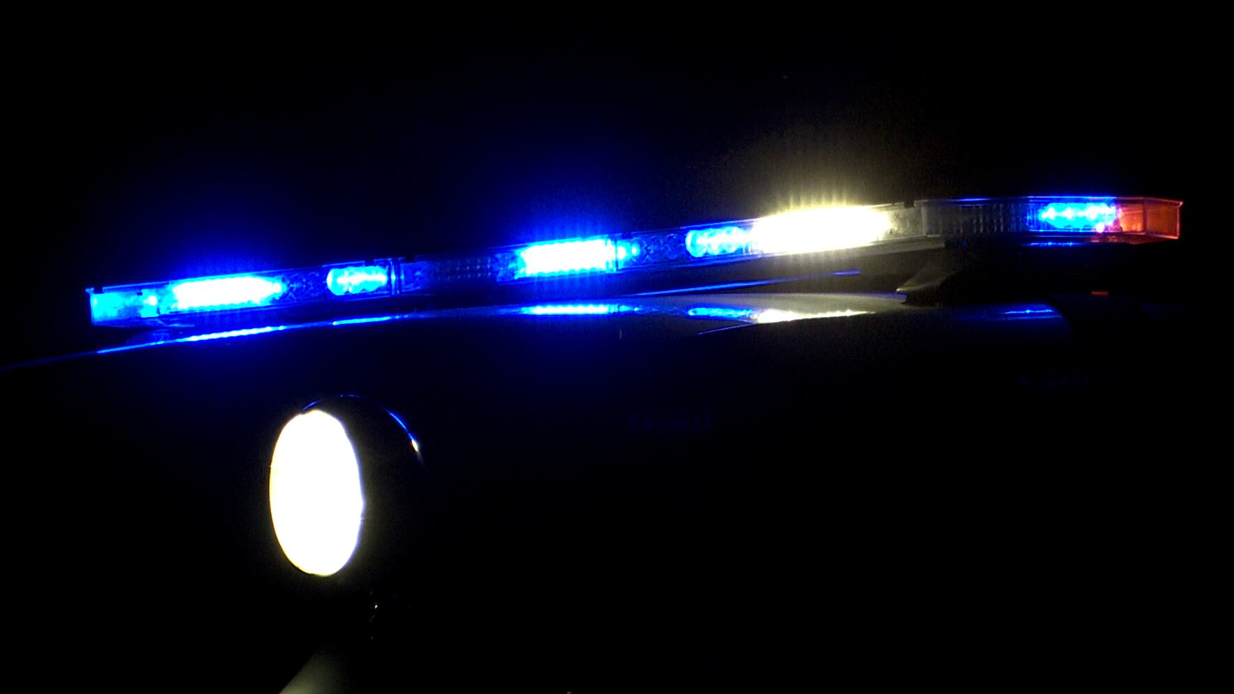 Two officers injured as suspects flee in stolen vehicle in Plainville