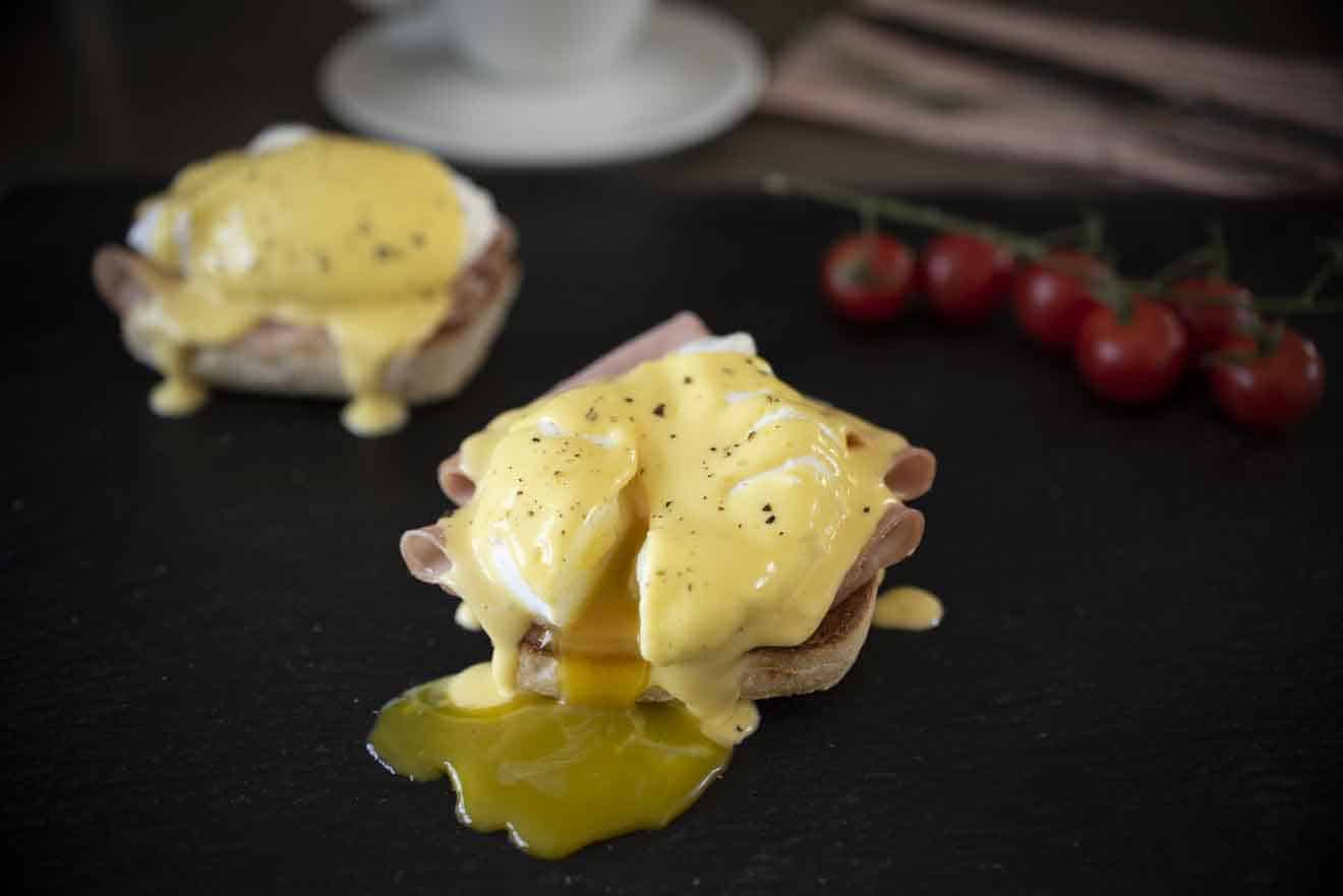 Learn to poach an egg like a pro - step by step