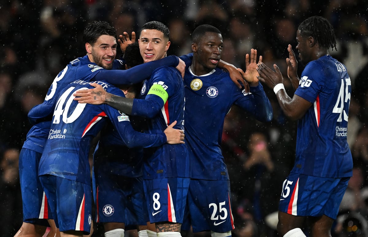 Chelsea hammer Ajax to record back-to-back Champions League wins