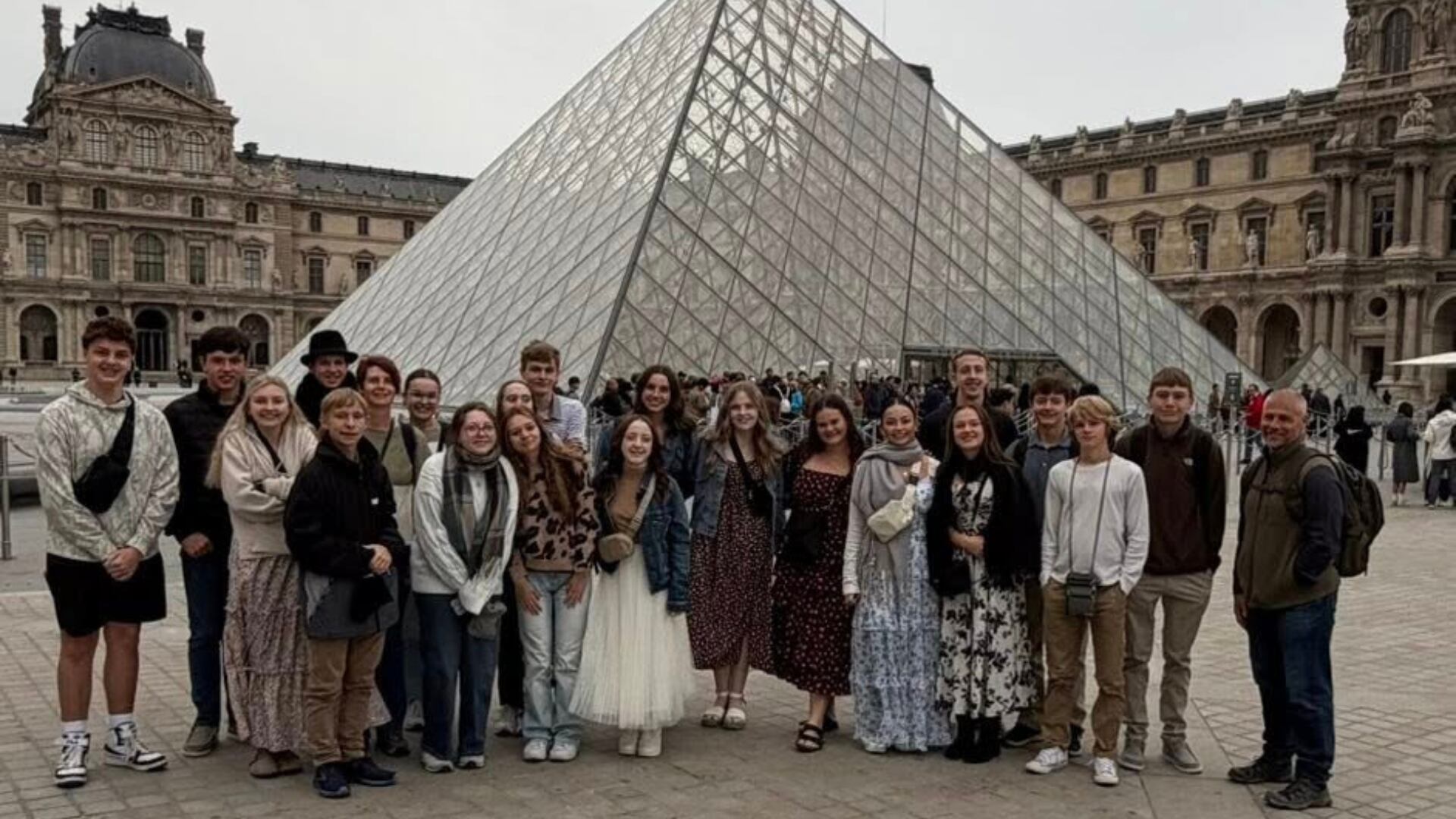 Tri-State students inside Louvre at time of jewel heist