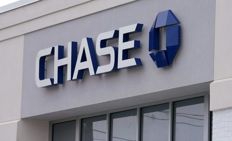 Chase Bank building new location in Harrison Township