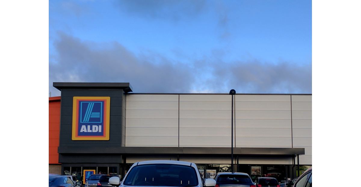 The 7 Best Aldi Winter Apparel Deals Dropping Right Now