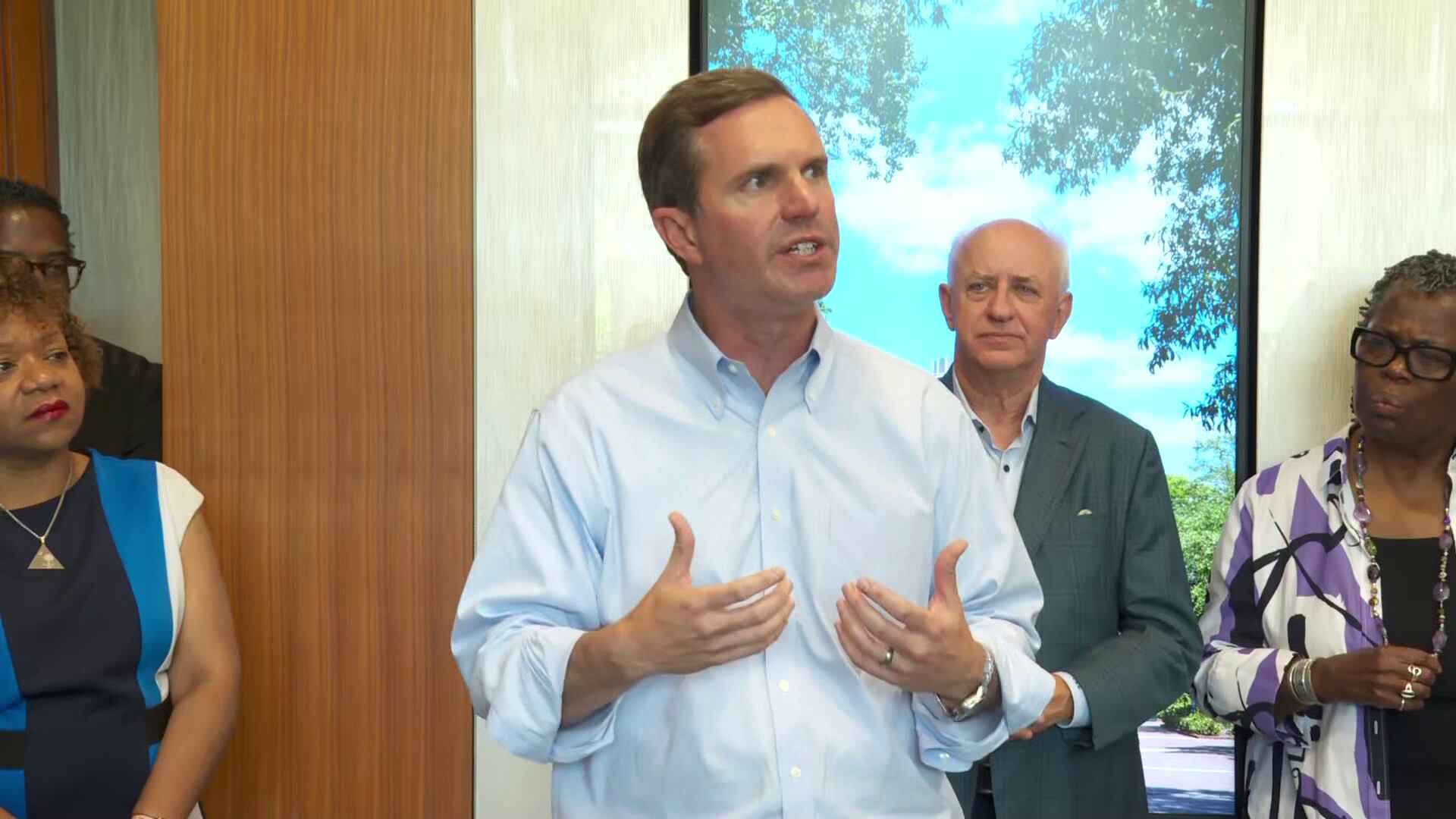 Beshear signs executive order clarifying qualifying conditions for ...