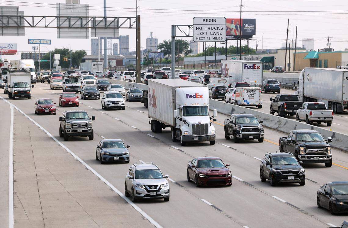 Can you speed to keep up with traffic in Texas? What the law says