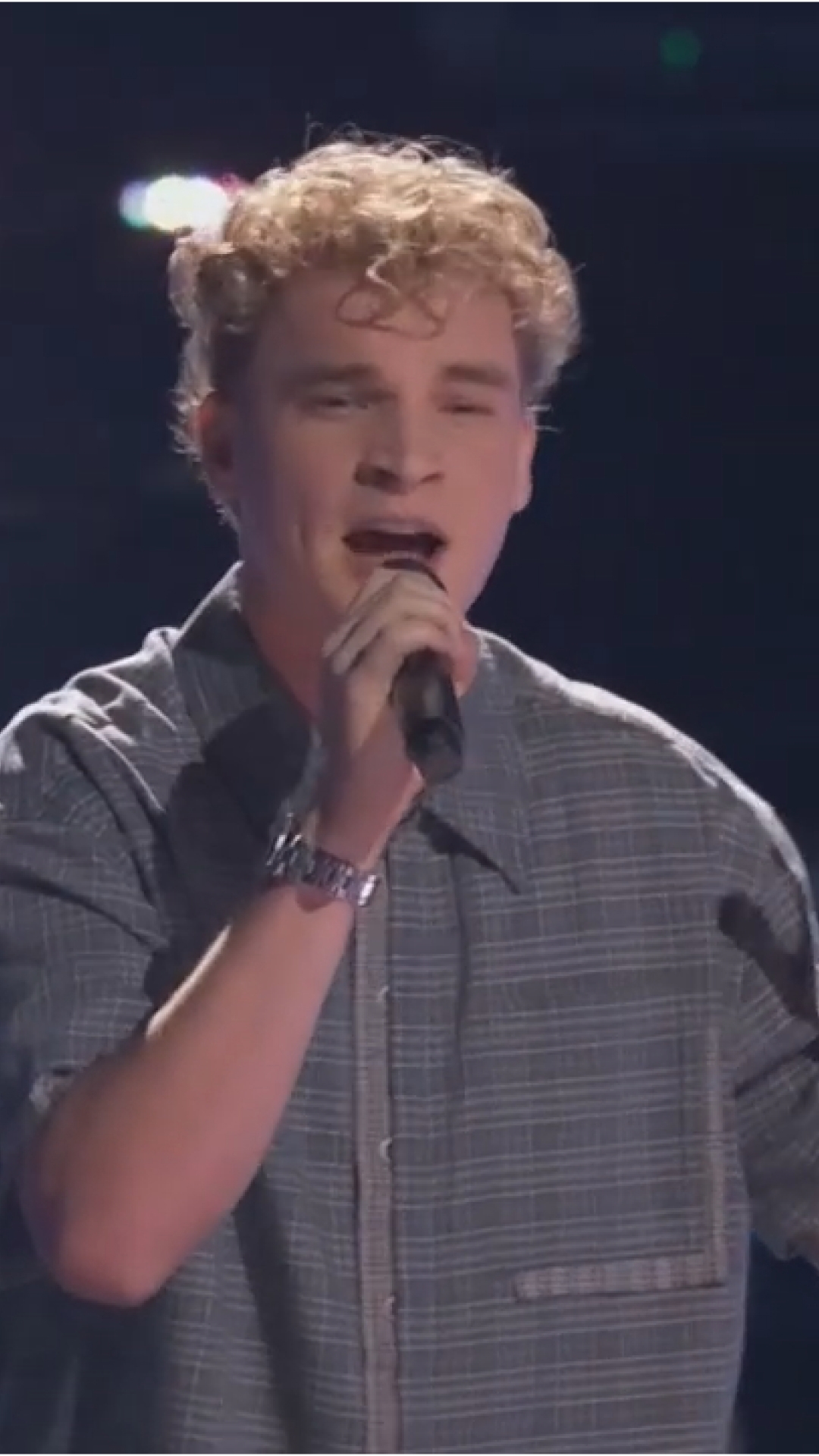 Texas A&M student wins battle round to advance on 'The Voice'