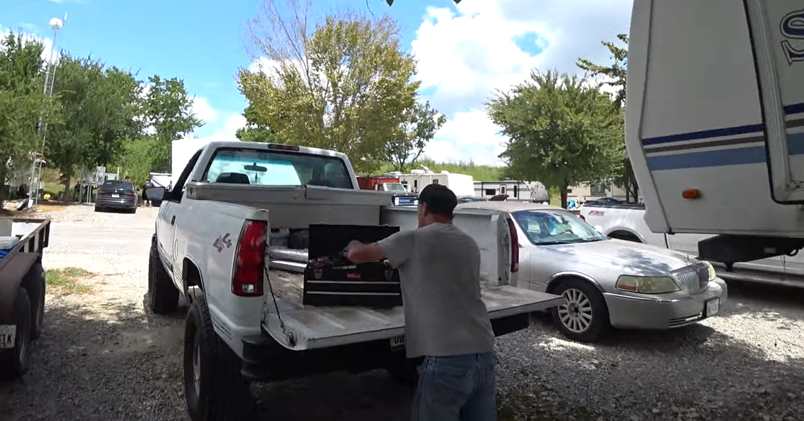 Sex predator ‘catchers' face felony charges after Texas confrontation ...