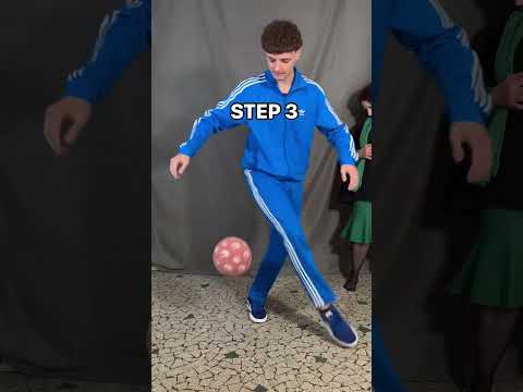 Note sur 10 / ma mère en freestyle 😂🏆 #freestylefootball