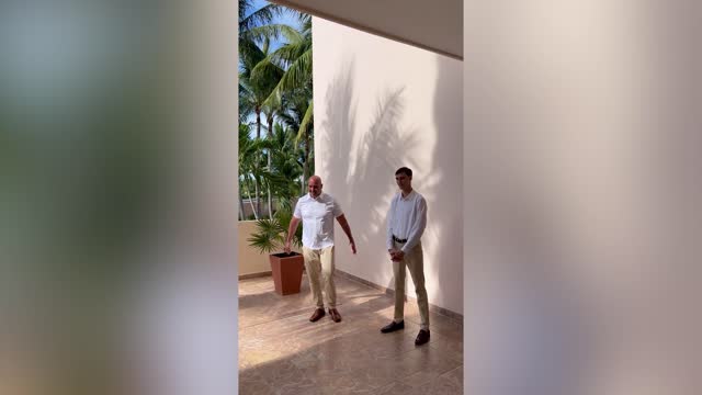 Stepdad's emotional reaction to stepdaughter's wedding reveal