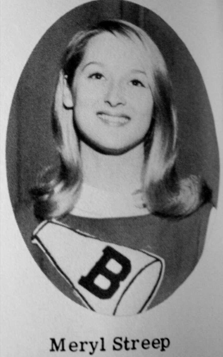 20 Yearbook Photos of Famous Actresses from the 1970s-1990s