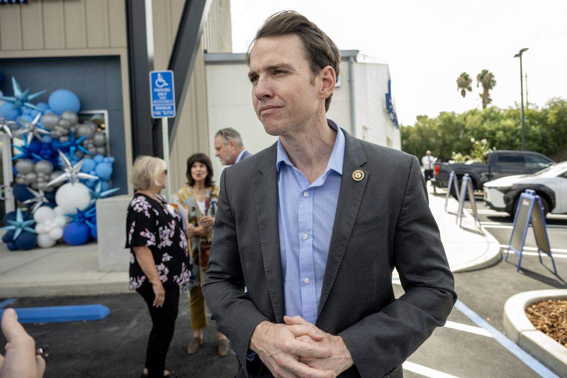 Kevin Kiley's one of few Republicans back in D.C. as shutdown goes on