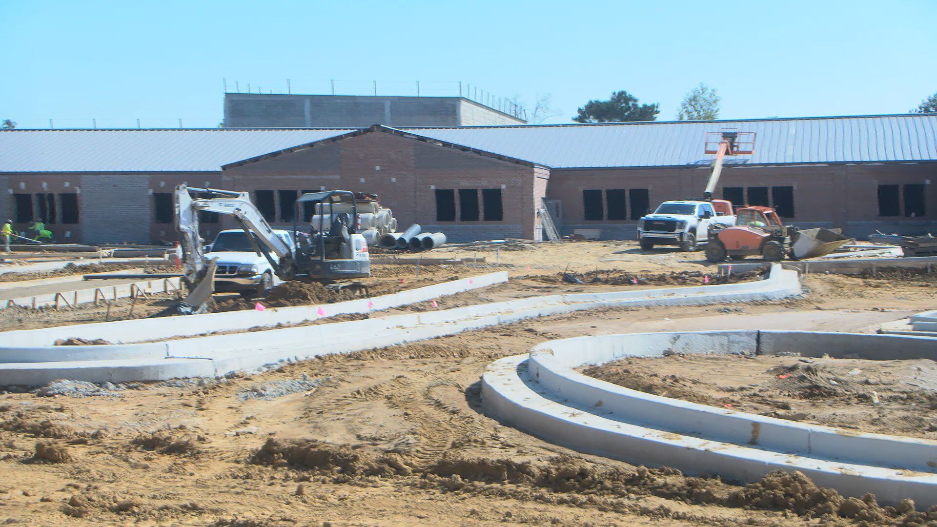 New Petal Elementary School on-track for April/May 2026 completion date