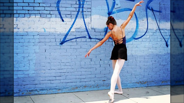 Who Is Mark Sanchez's Wife, Perry Mattfeld?