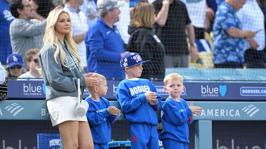 Freddie Freeman's wife Chelsea shows off insane Dodgers boots for Game ...