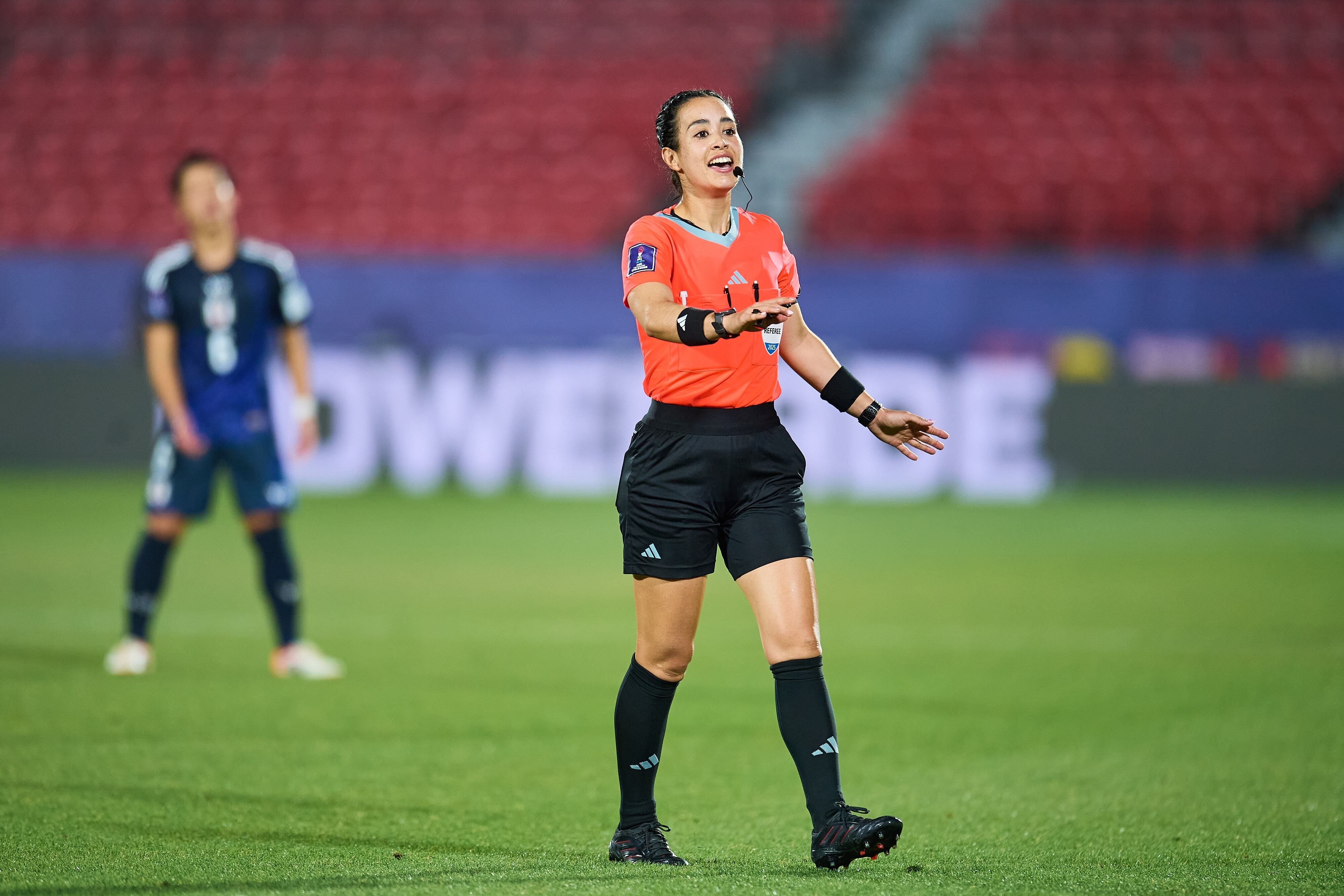 ¡Orgullo nacional! Katia Itzel García entre las 10 mejores árbitras del ...