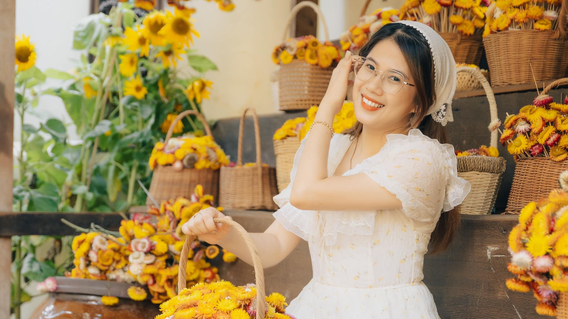 20 Cottage Core Styling Tips For Feminine Looks