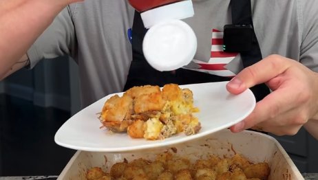 Cheesy Tater Tot Breakfast Casserole