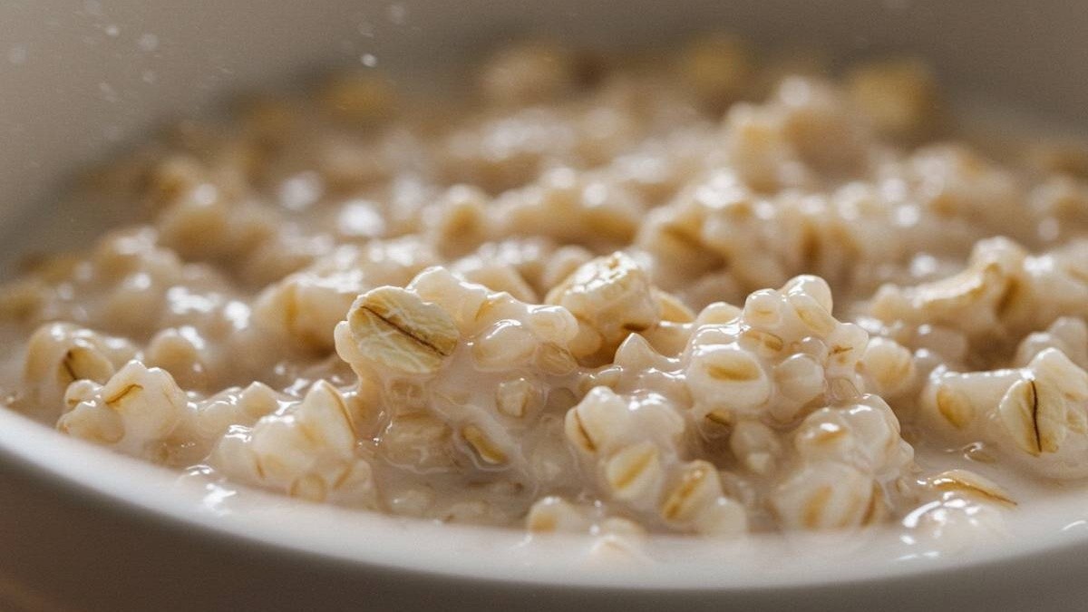Estos son los 7 beneficios que tiene la avena remojada en ayunas