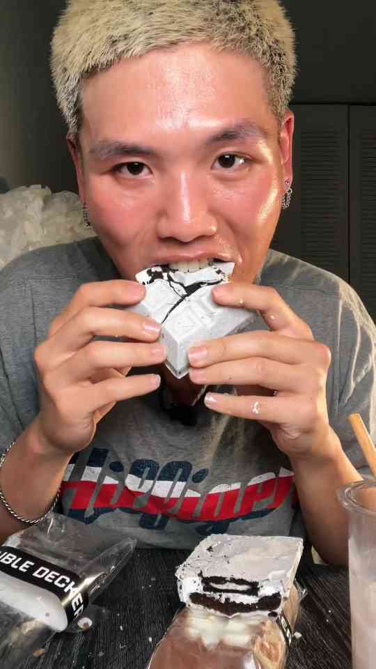 Double Decker Delight: One of the Best Chocolate Bars Ever