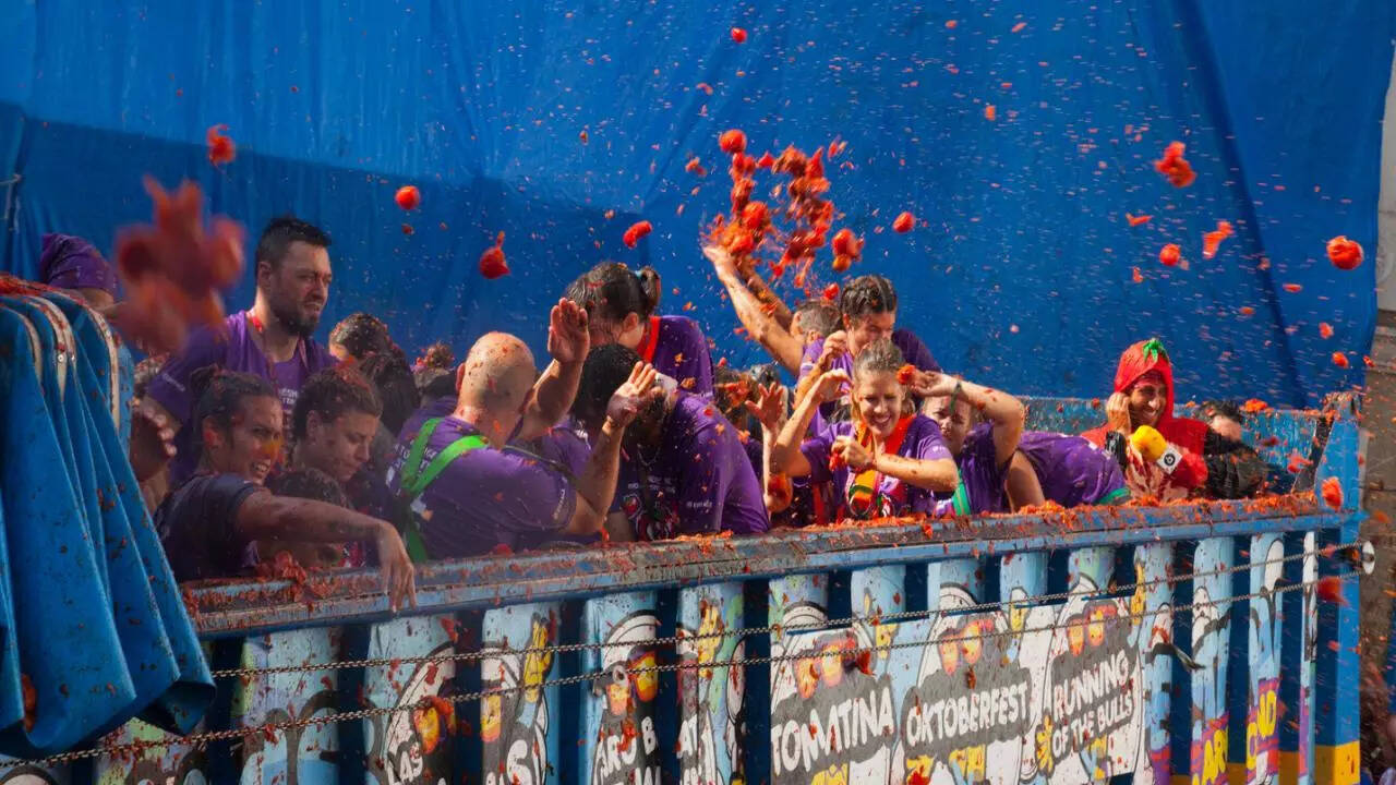 8 famous food festivals in the world worth travelling for!