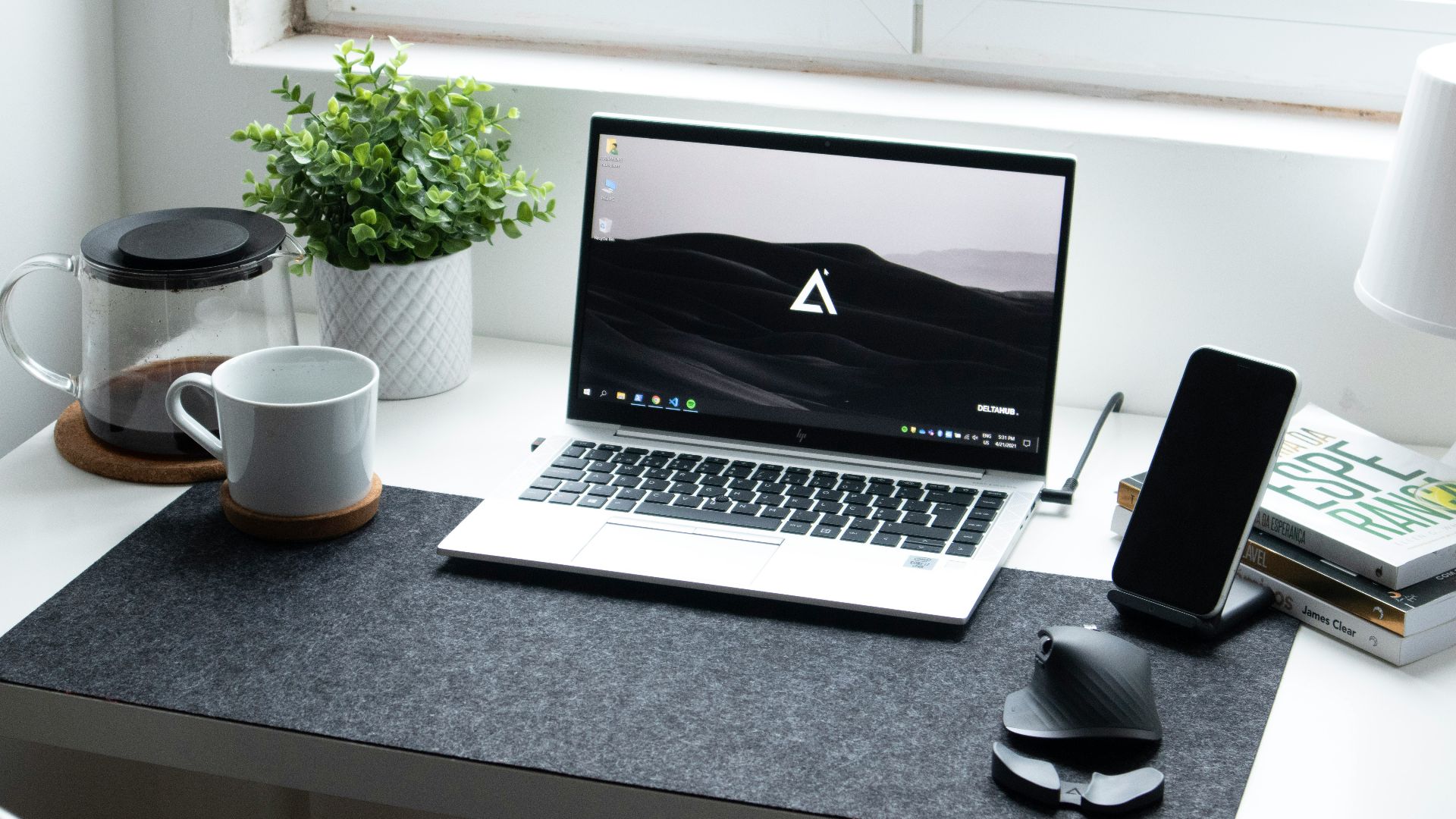 10 Desk Accessories That Boost Your Productivity & 10 That Just Add Clutter