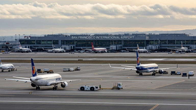 Flights still delayed after shutdown ends; what travelers need to know