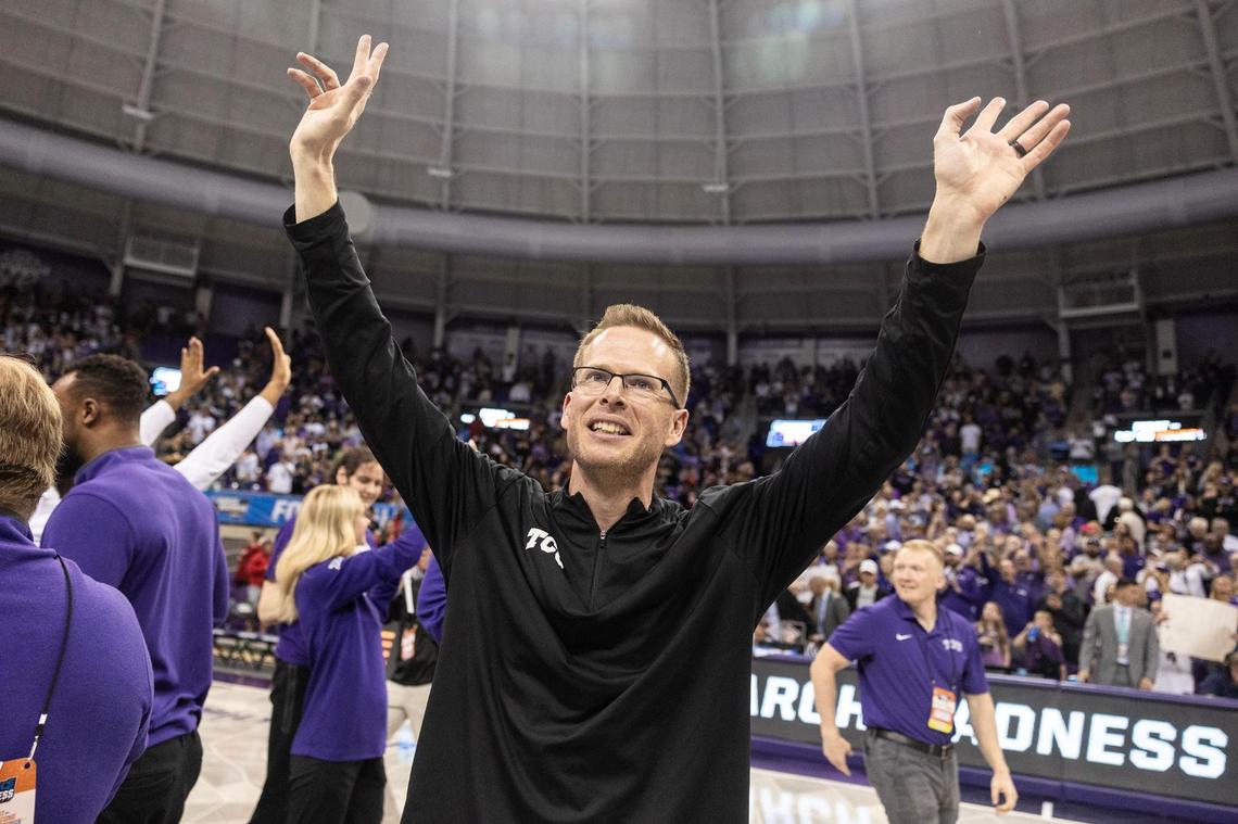 TCU women's basketball coach gets win No. 100 in another blowout