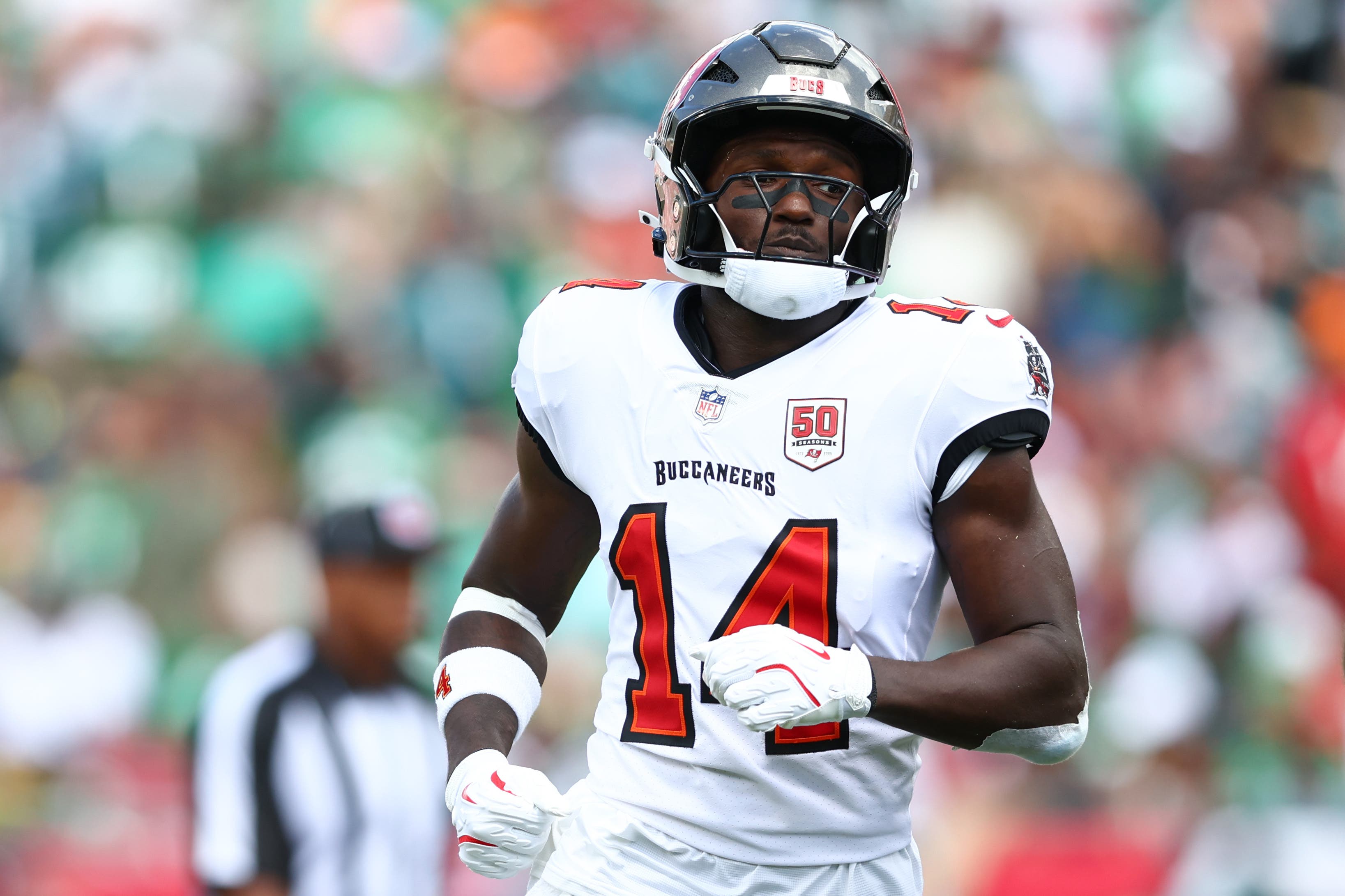 Buccaneers dealt troubling Chris Godwin injury news
