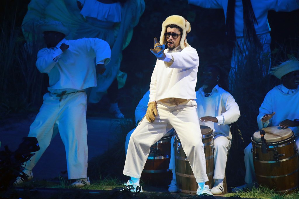 Turning Point USA Announces MAGA-Approved Super Bowl Halftime Show to ...