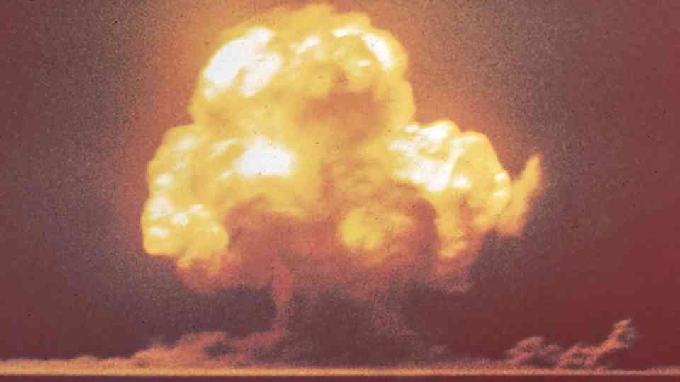 Real Footage of Nuclear Explosions That Shocked the World