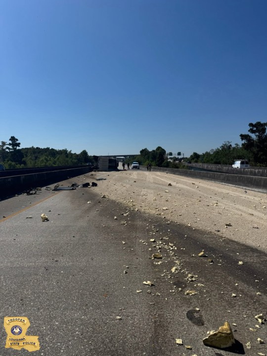 I-310 southbound closure due to overturned commercial vehicle