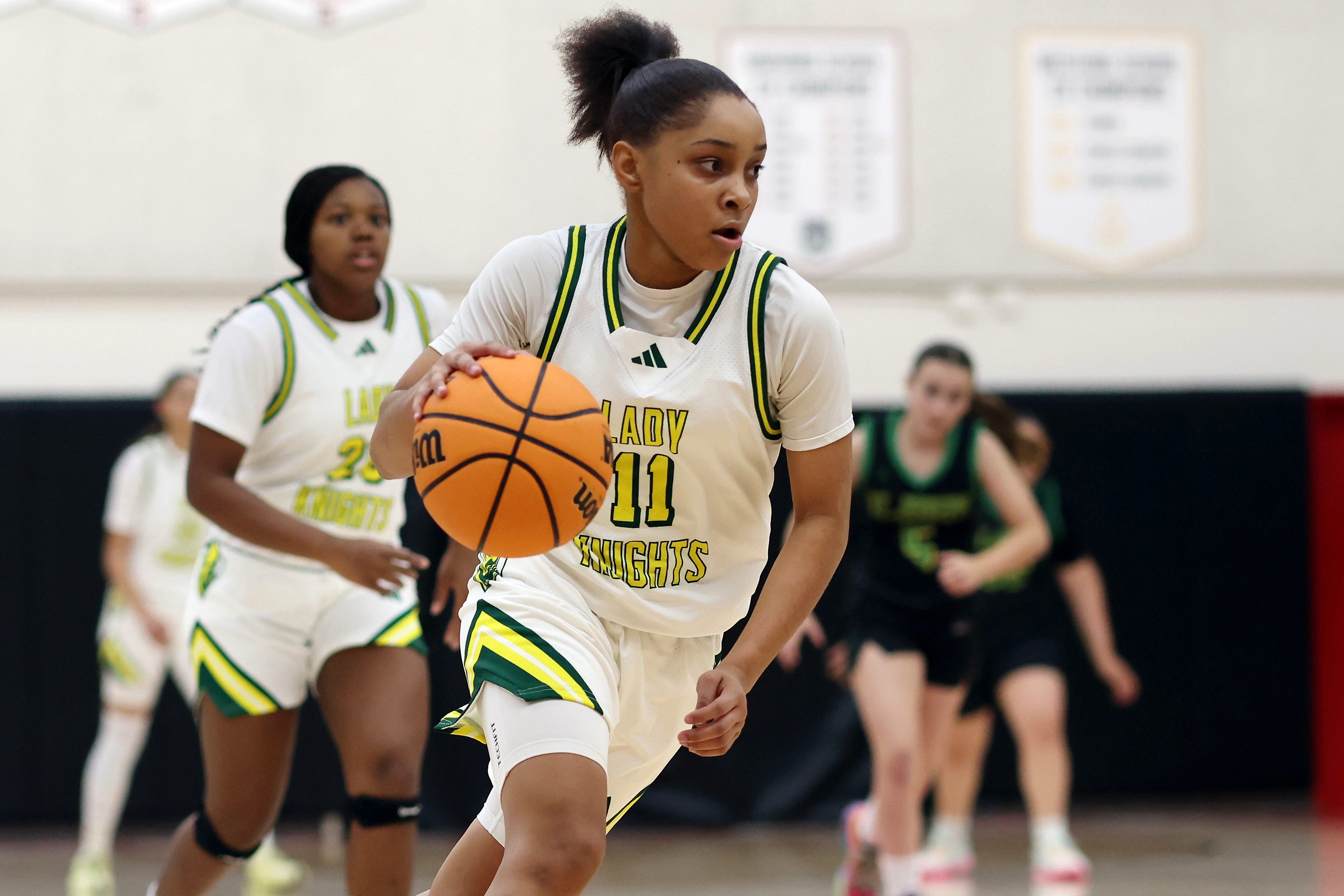 Kaleena Smith, No. 1 prospect in 2027, posts photos from unofficial ...