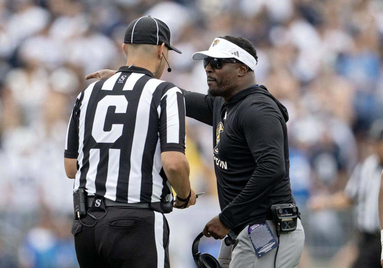 FIU football coach Willie Simmons agrees to contract extension