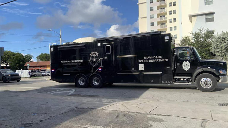 2 Miami officers shot. Man barricaded in house dead, officials say