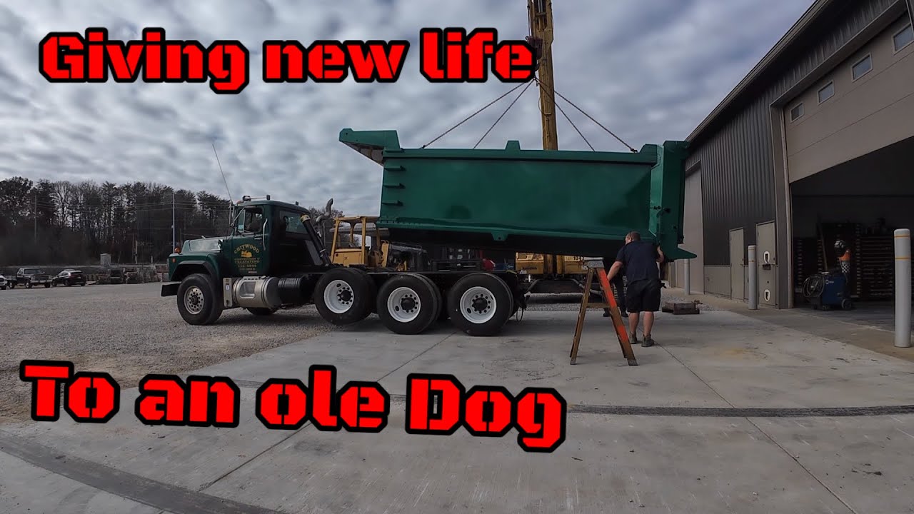 Replacing a 23 year old dump bed on a very nice RB Mack to give it new ...