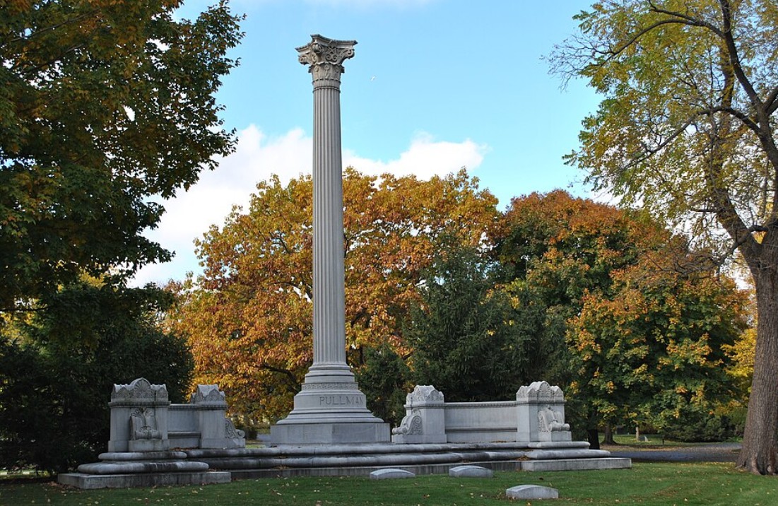 This Chicago cemetery holds America’s most fortified grave – built to ...