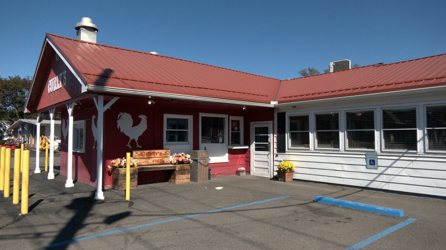 Curly’s Chicken House to celebrate 70th anniversary with buffet
