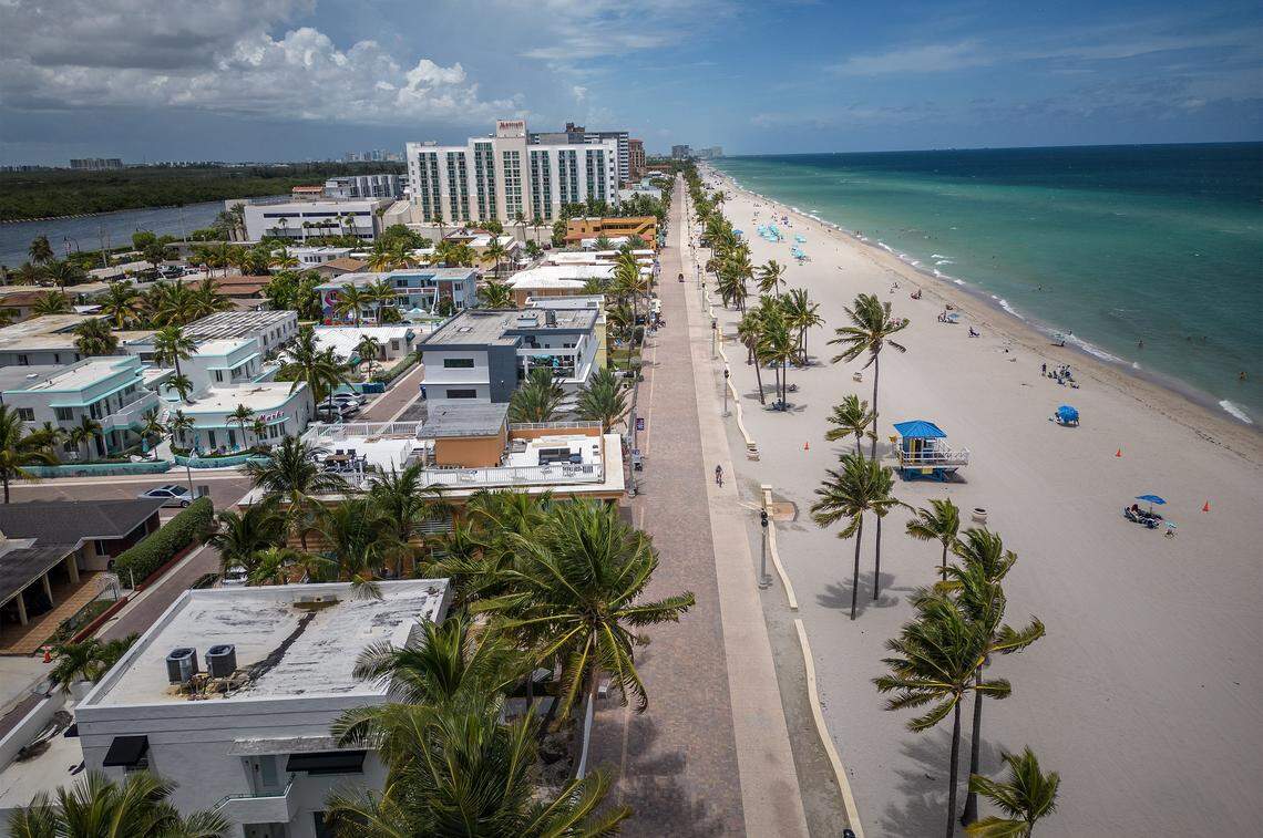 Woman whose body was found on Hollywood Beach had been hit by a boat: FWC