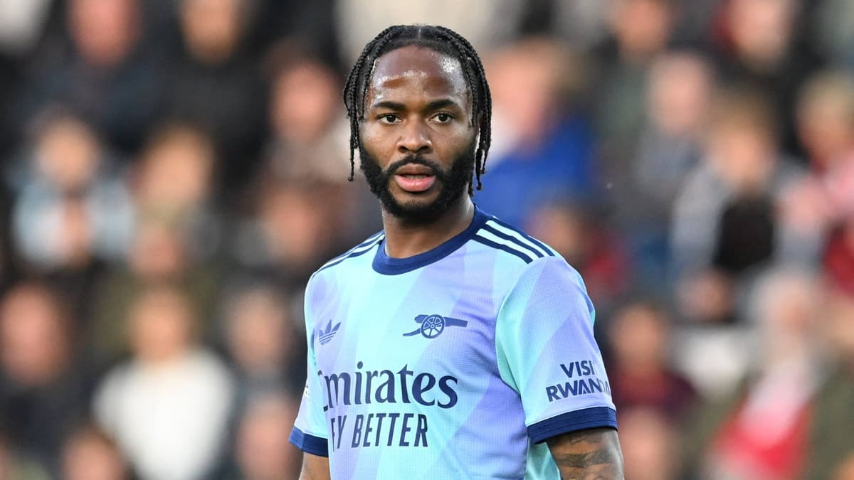 When does the 2026 January transfer window open and close?